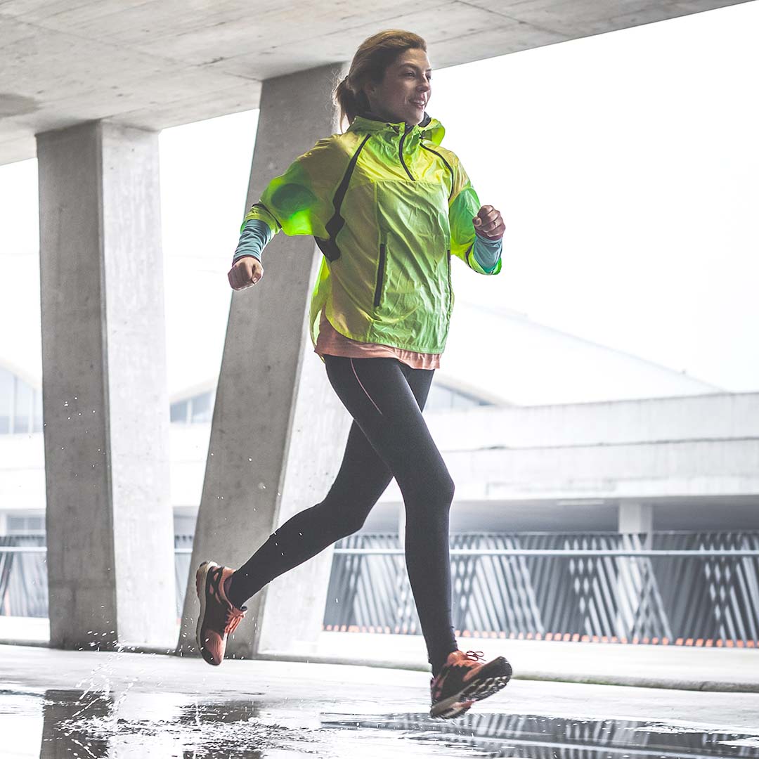 7 Tips for Running in the Rain | BowFlex